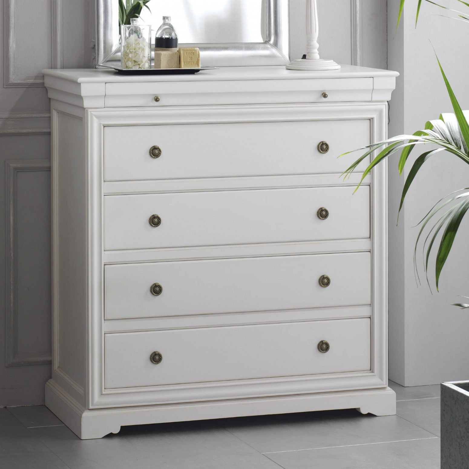 Commode Louis Philippe en pin massif - Brin d'Ouest